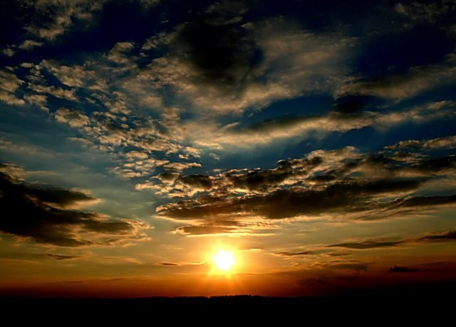 Sonnenaufgang und Sonnenuntergang