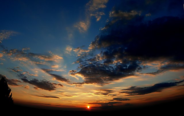 Sonnenaufgang und Sonnenuntergang